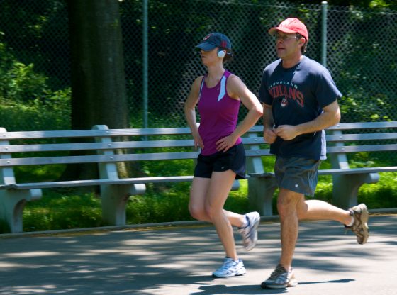 Jogging – Health Benefits and How to Do it | FitWorld